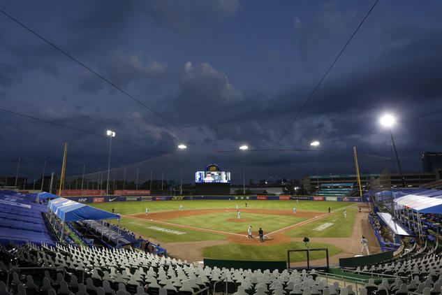 Sahlen Field (Buffalo) – Curve in the Dirt.com