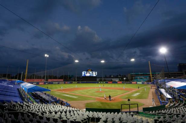 Sahlen Field (Buffalo) – Curve in the Dirt.com